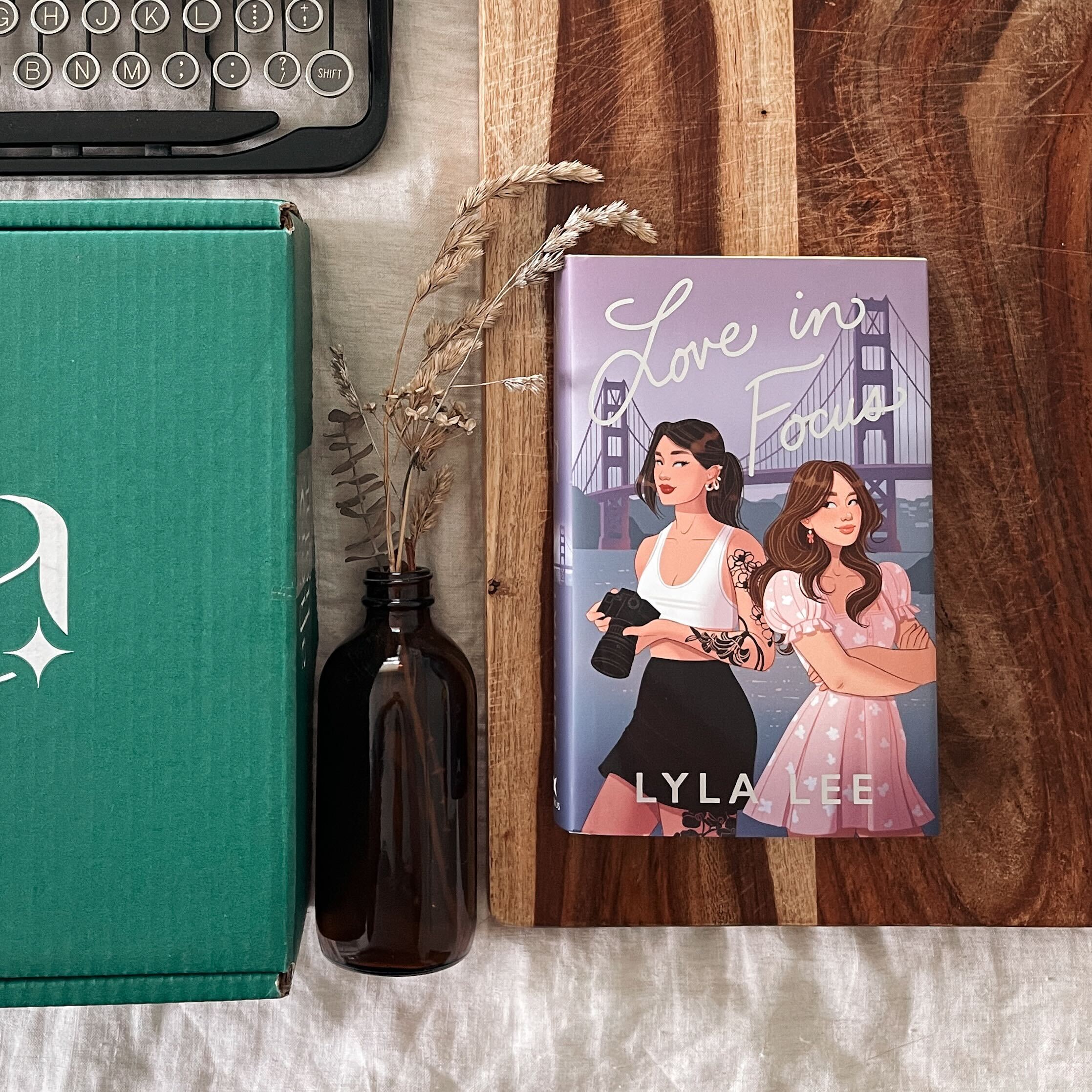 Love in Focus by Lyla Lee (Afterlight 'Picture to Burn' Exclusive) – Illumicrate US