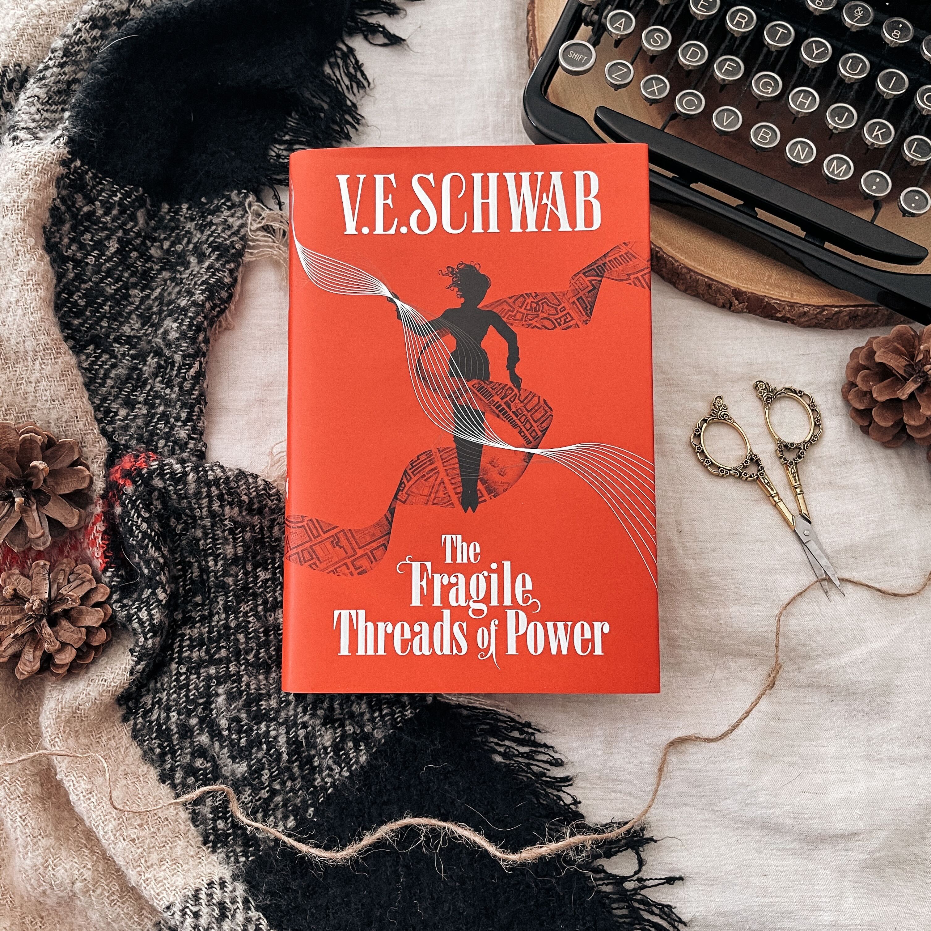 The Fragile Threads of Power by V. E. Schwab (Illumicrate Exclusive ...